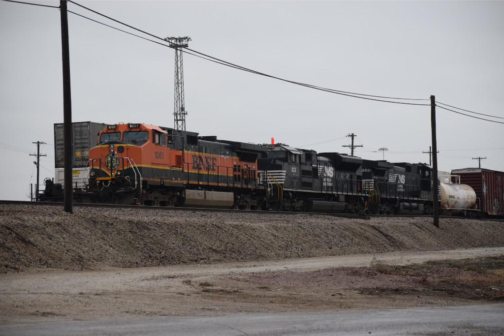 BNSF 1061